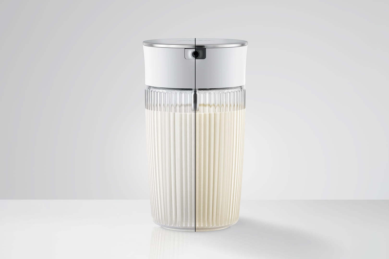 Milk carafe - International